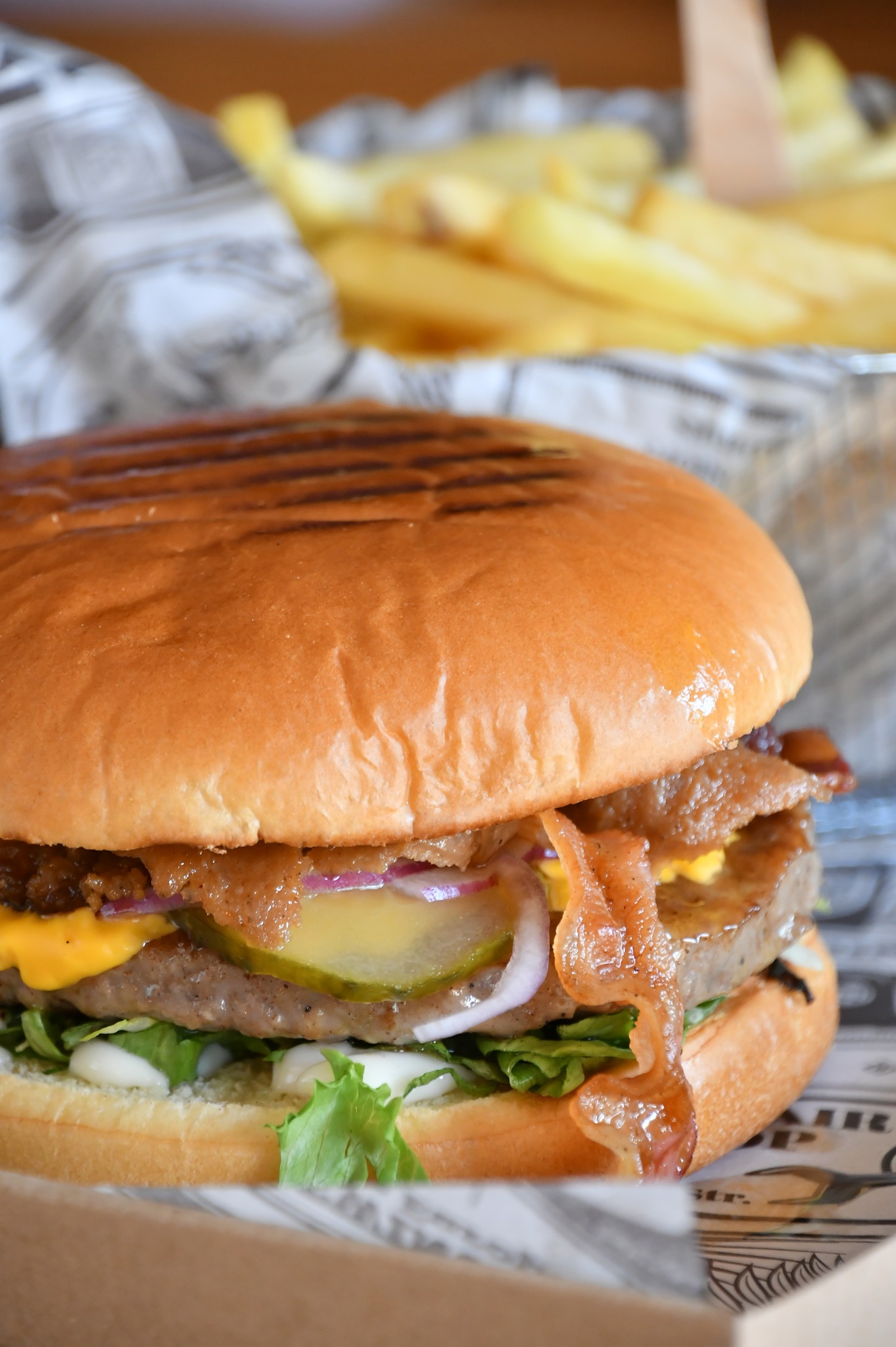 Harapj bele a vagányságba! KP burger – a streetfood új generációja ...