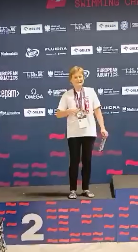 Masters Úszó Európa-bajnokságon versenyeztek a Delfinek… | Szentesi Mozaik